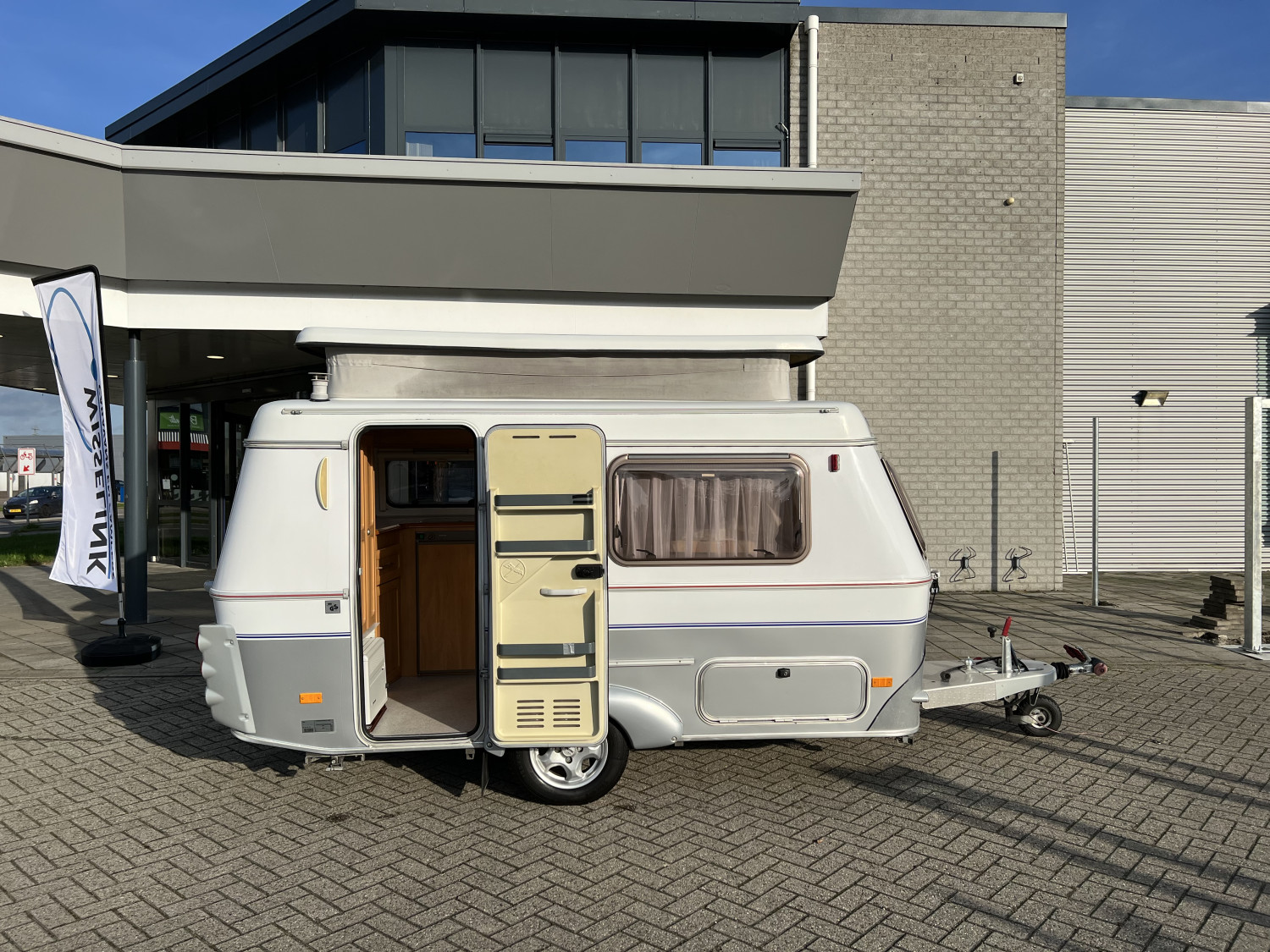 Eriba Touring Puck 230 GT | Wisselink Caravans en campers