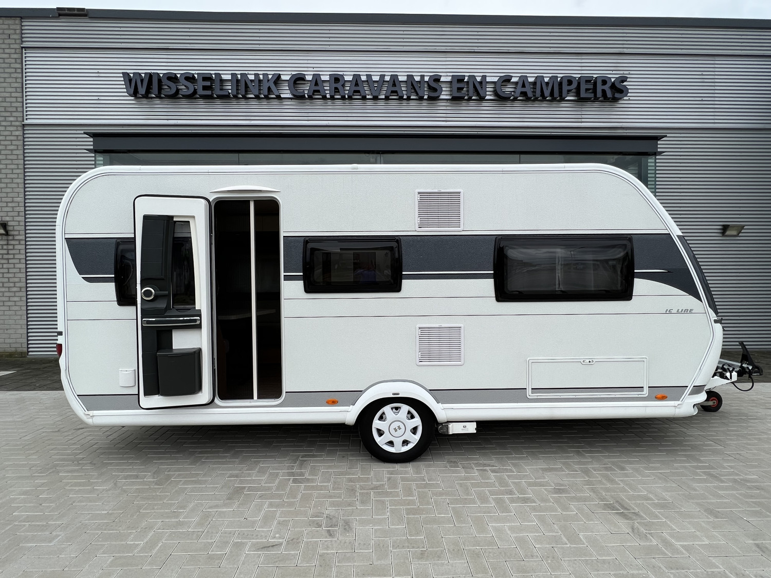 Hobby De Luxe 495 UL