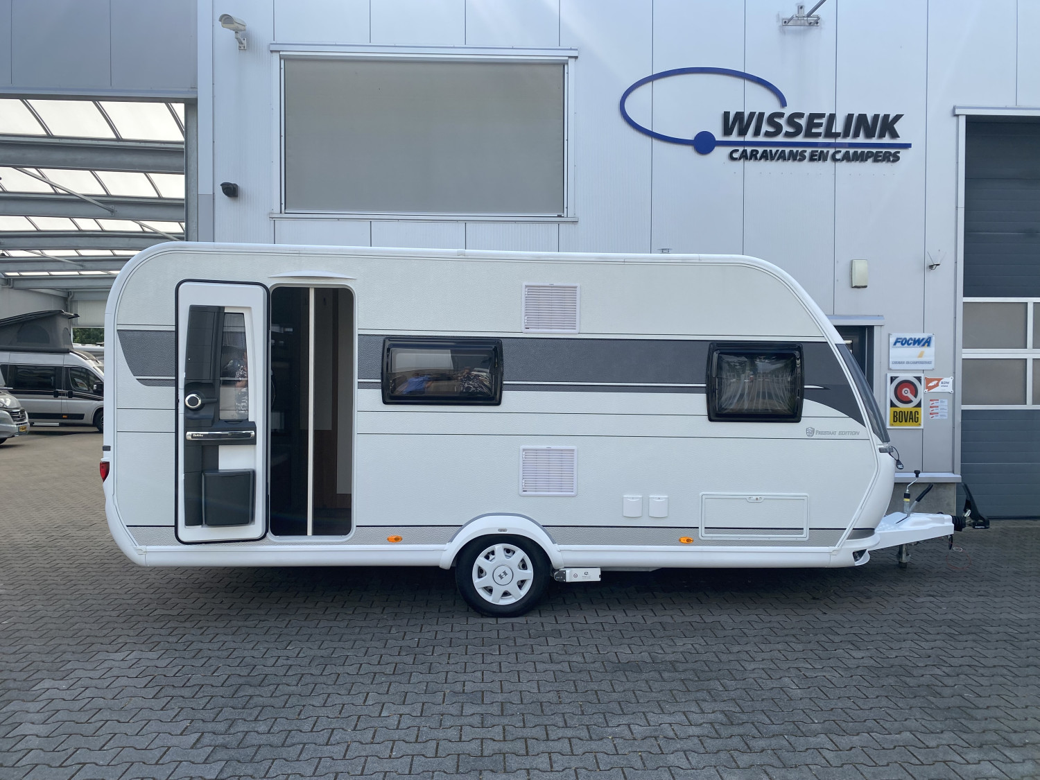 Hobby De Luxe 490 KMF