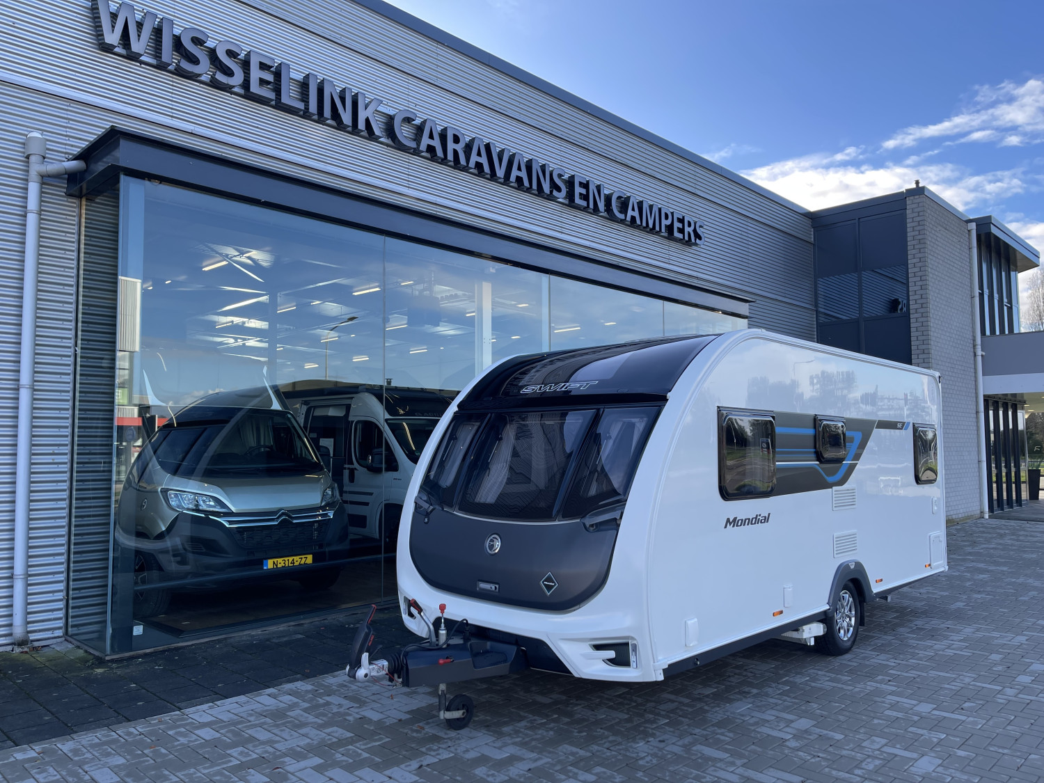 Swift Mondial 470 SE