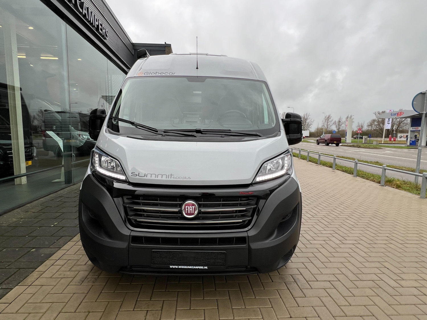 Possl Globecar Summit Plus 600 160PK Fiat 9-G Automaat