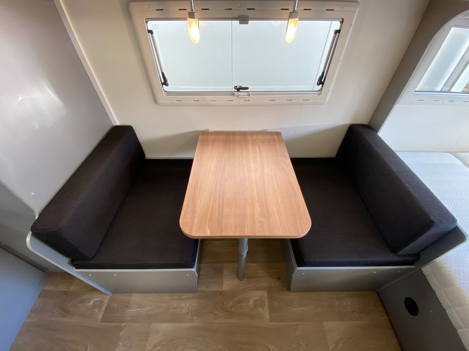 KIP Vision Adventure 41 ETD