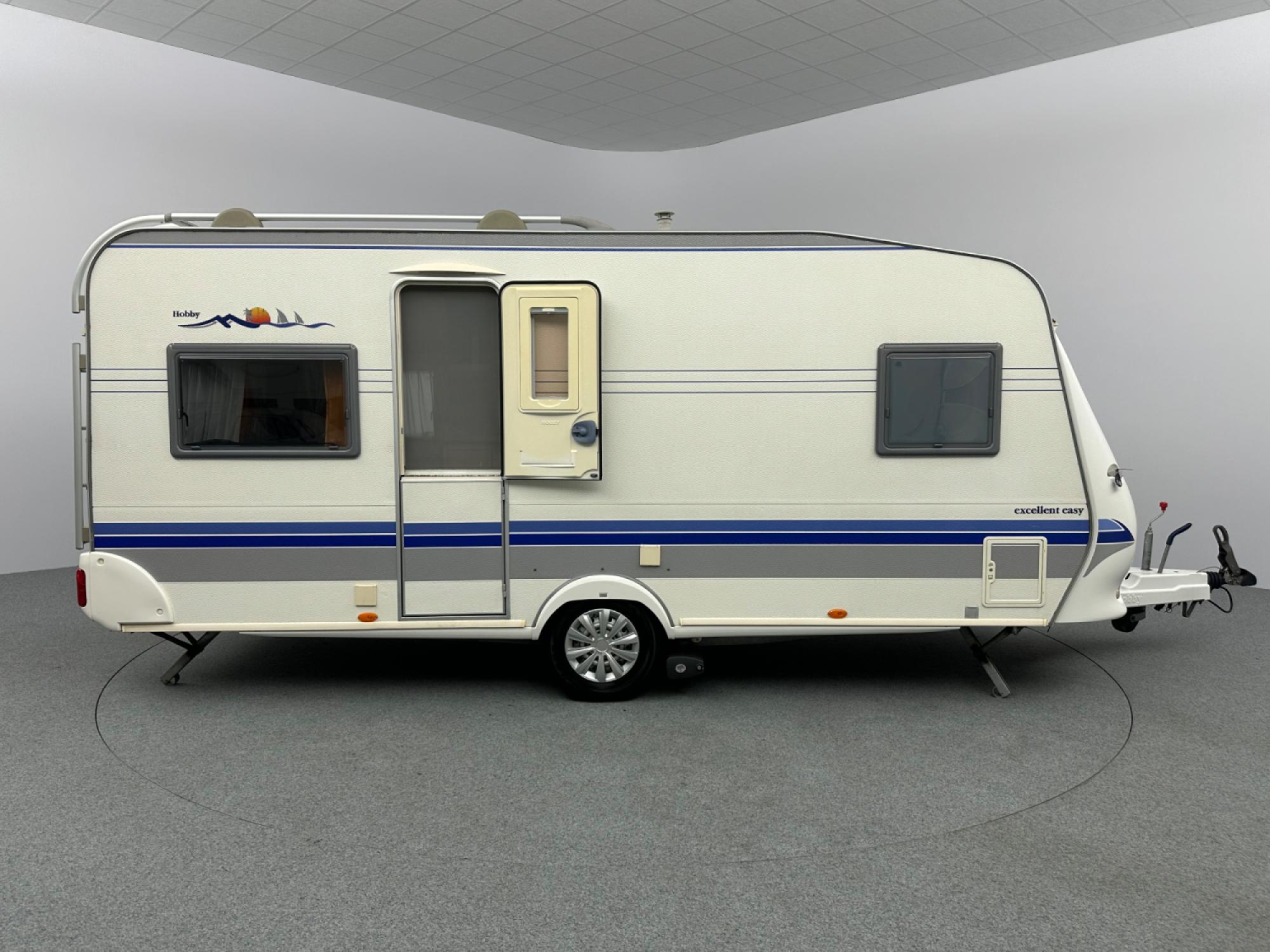 Hobby Excellent 495 Ufe Baujahr 2000 Technische Daten